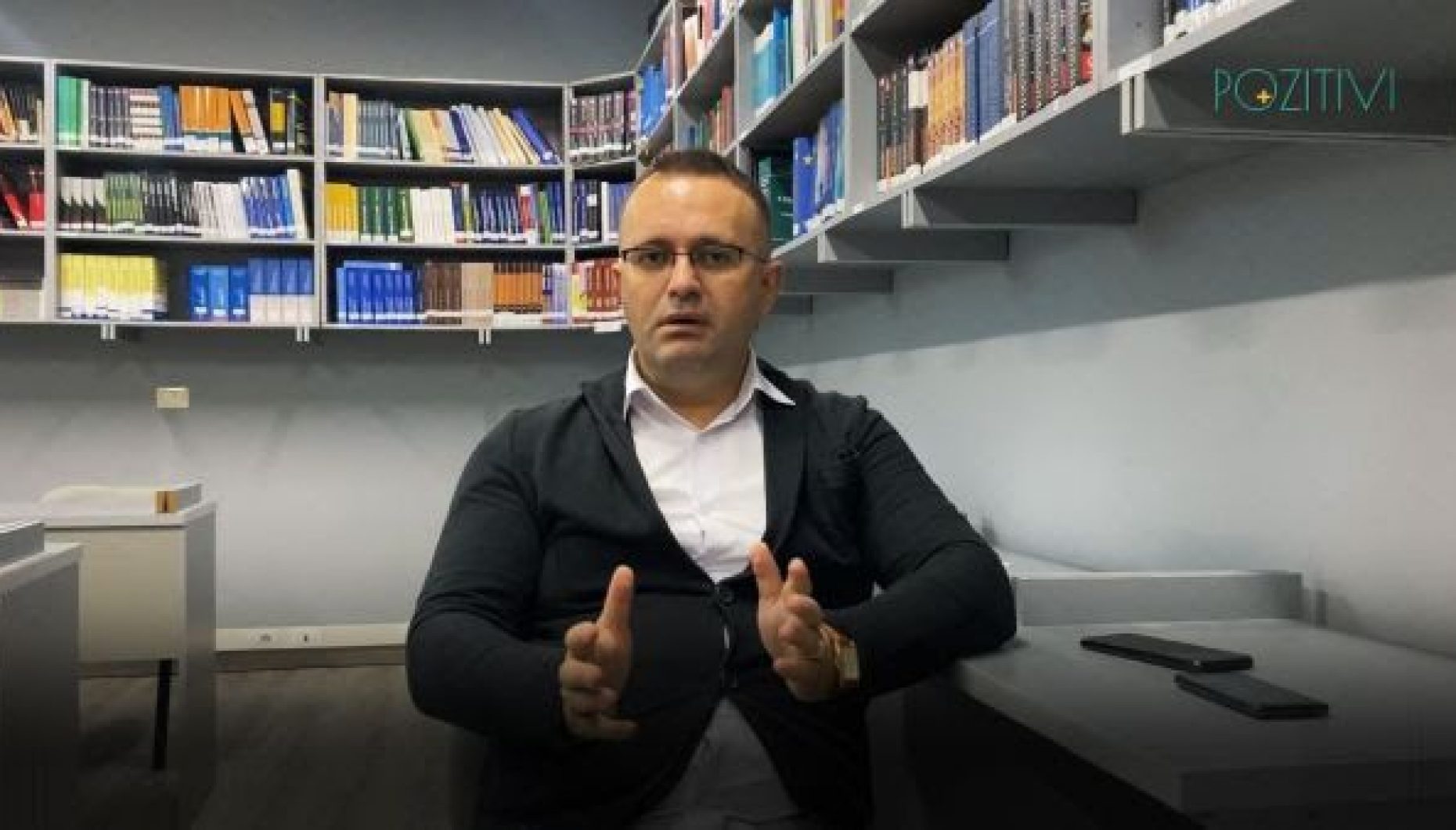 Erion Muça: 400 mijë vende të lira pune. Shqiptarët kanë ikur rrugëve ...